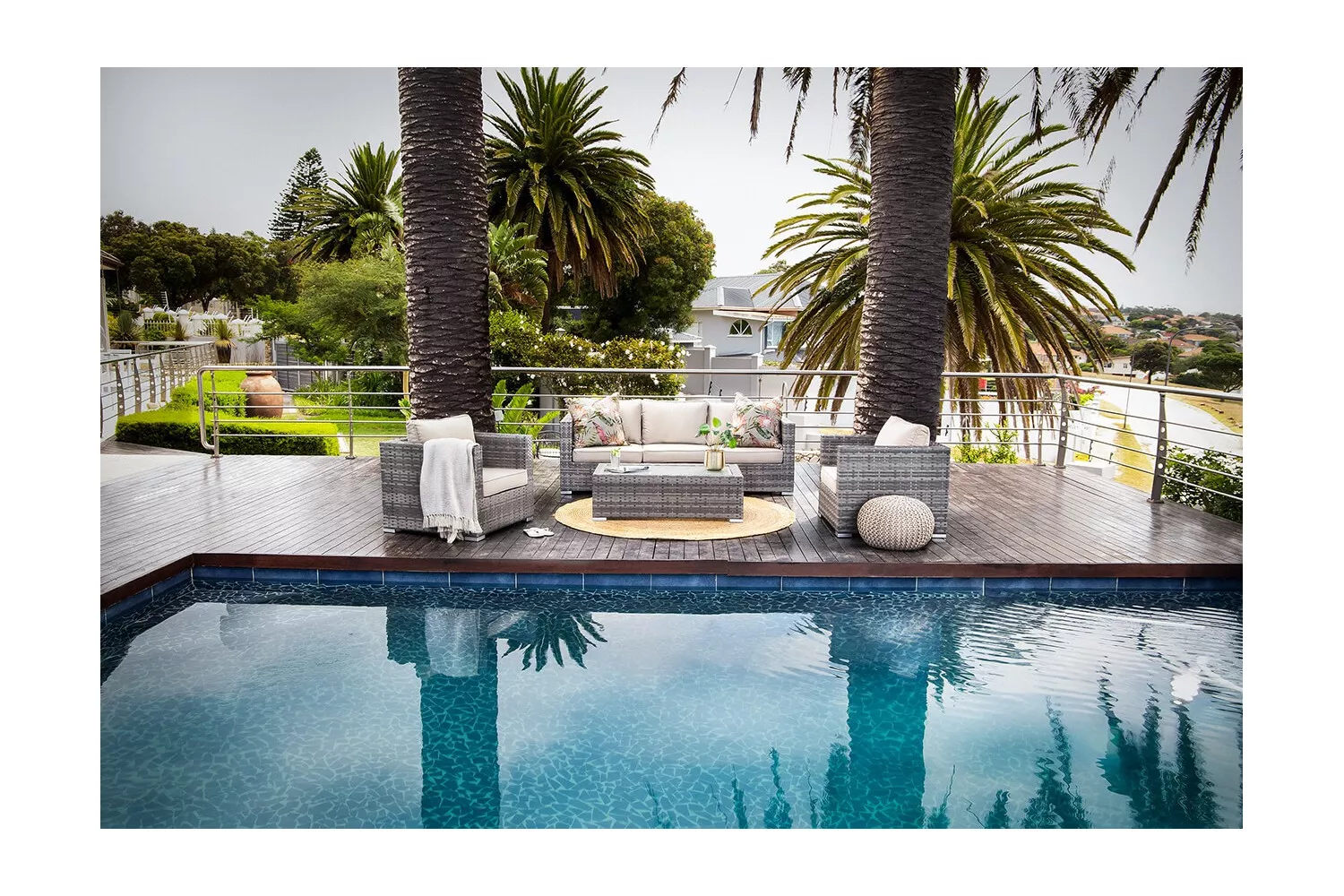 Montae 4 Piece Patio Lounge Set - Titanium | Cielo