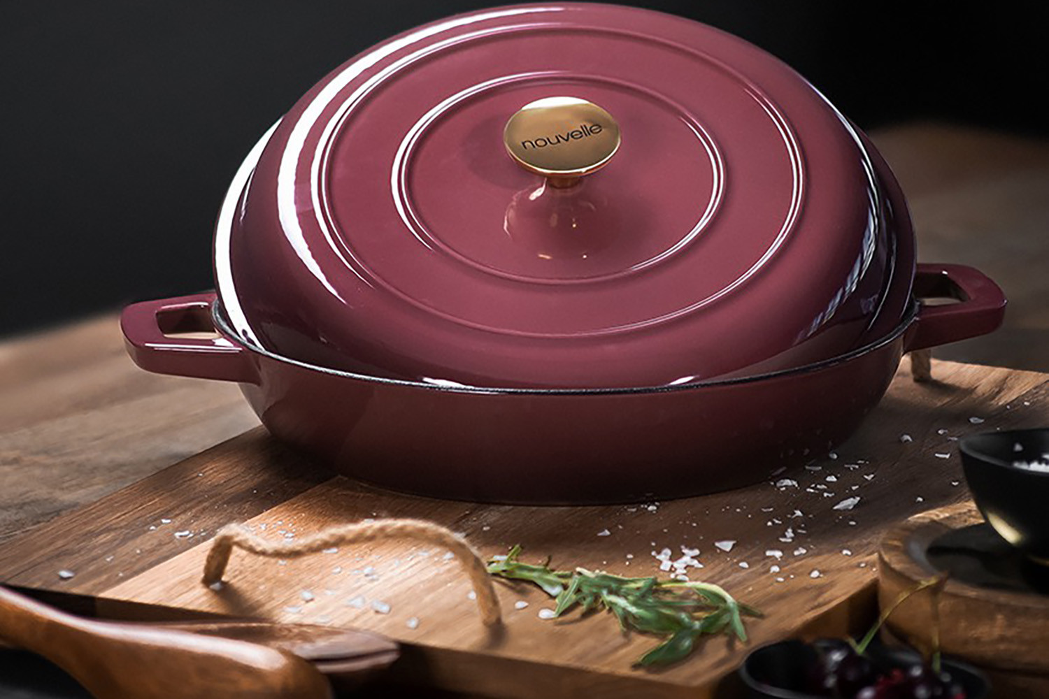 Nouvelle Cast Iron Oven Pan - 30cm - Plum | Cielo
