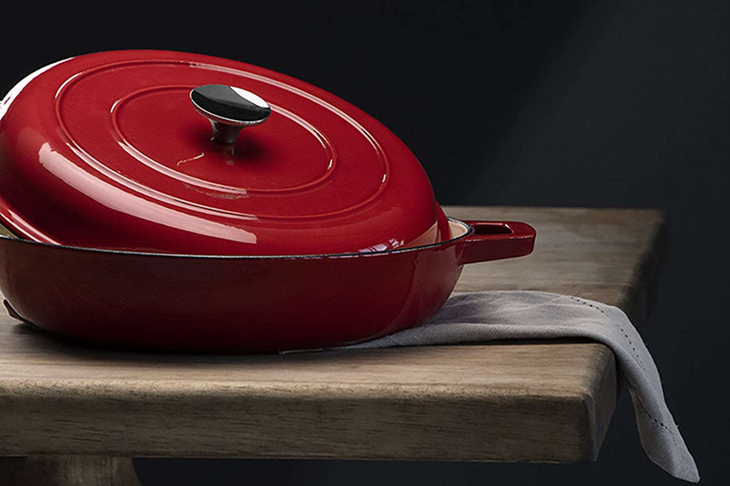 Nouvelle Cast Iron Oven Pan - 30cm - Red | Cielo