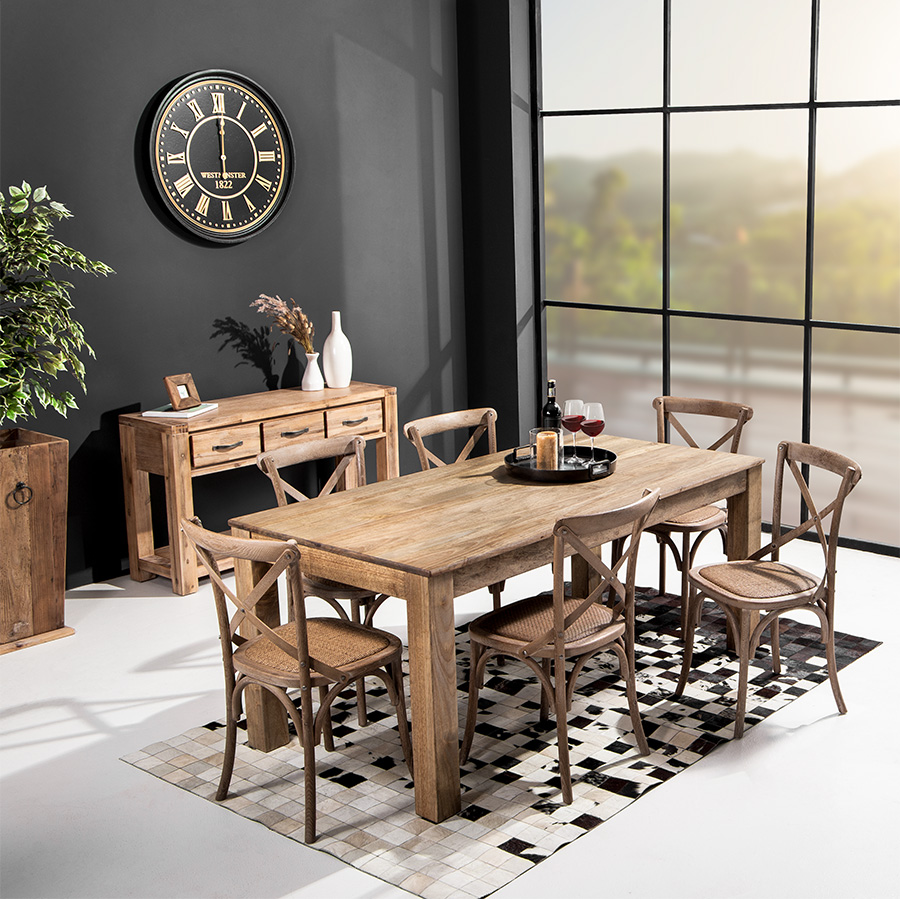 How to Chose a Stylish and Practical Dining Room Table